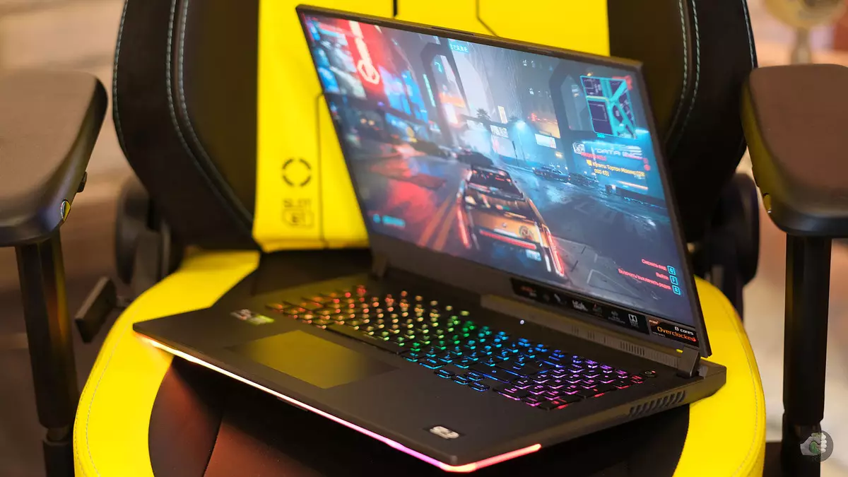 Gambaran Keseluruhan Laptop Asus Rog Strix G17 G713QR 1034_2