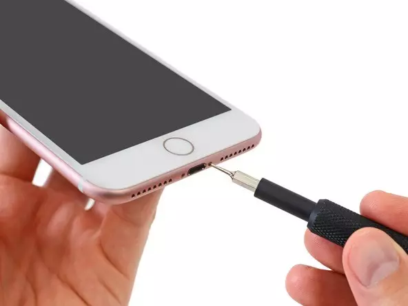 iPhone 7 Plus nakon analize iFixit. Ono što je tamo sa održavanja, baterije i kako koristiti prostor oslobođen od mini-priključak 10478_2