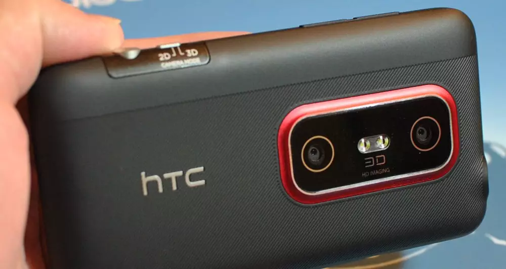 HTC EVO 3D.