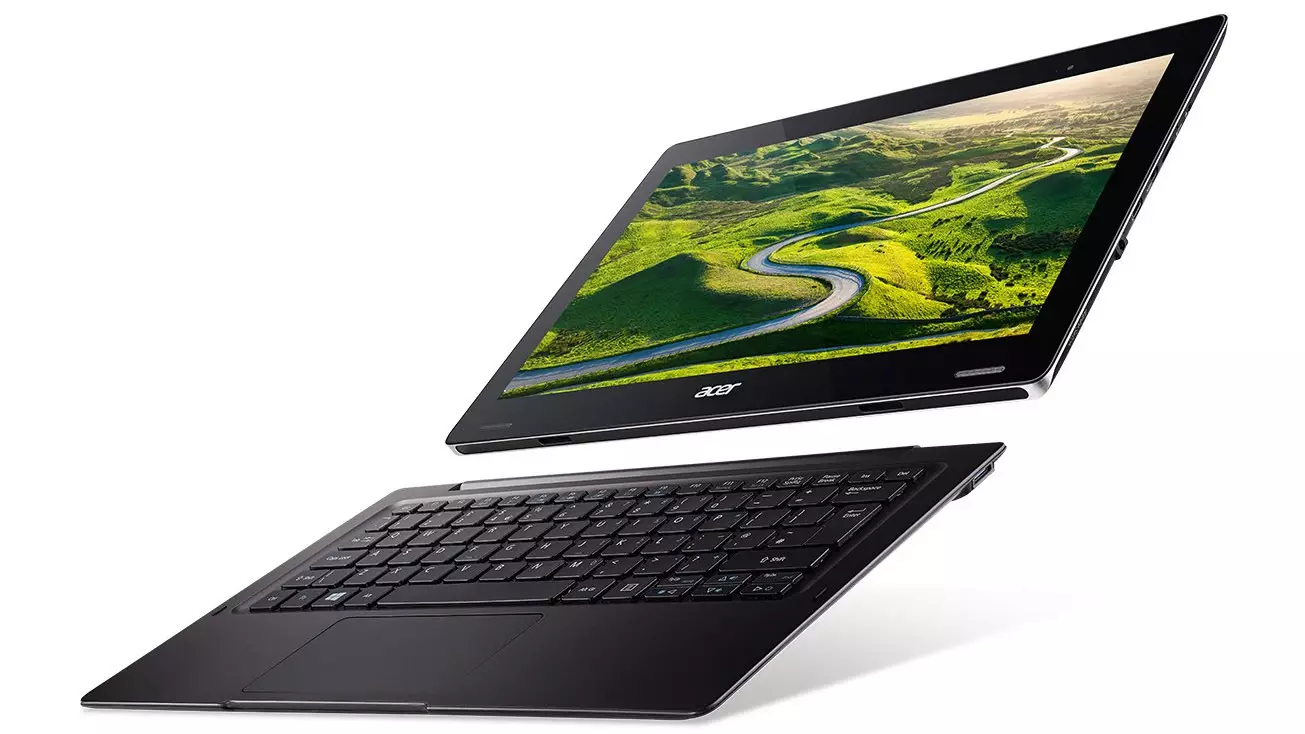 Acer menunjukkan laptop itu, apakah tabletnya 100 ribu rubel 11416_0