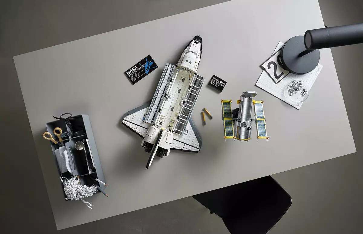 Discovery Shuttle Space Lego NASA 7