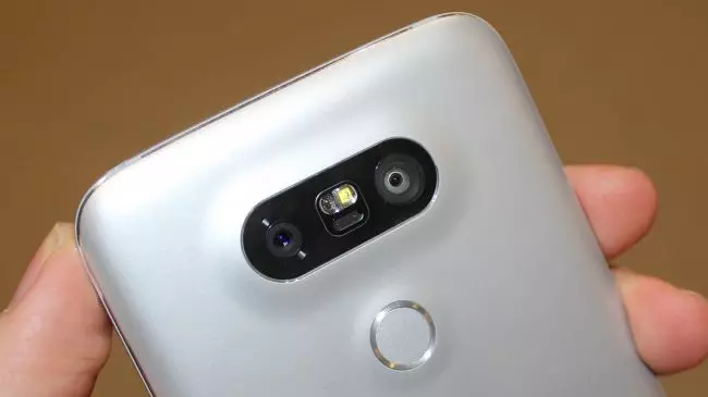 LG-G5- ସମୀକ୍ଷା-ଡୁଆଲ୍-କ୍ୟାମେରା -650-80 |