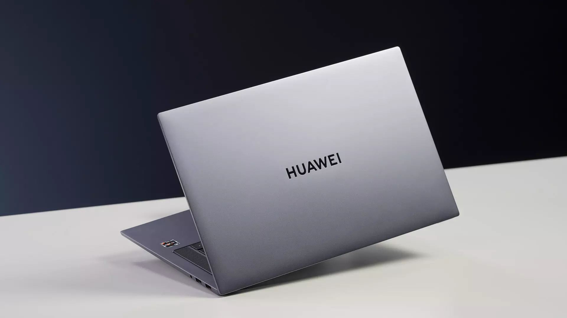 Huawei Matebook D 16 Apèsi sou lekòl la: Kaye Kesyon