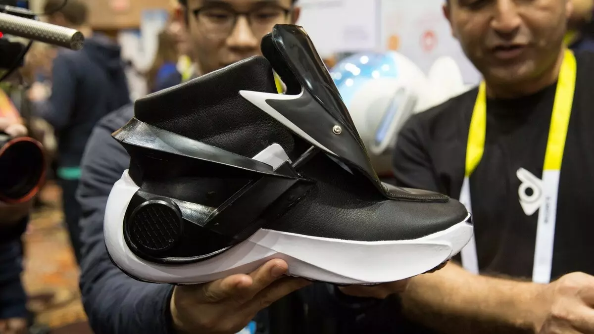 CES 2016: digitsole: sabates i plantilles intel·ligents