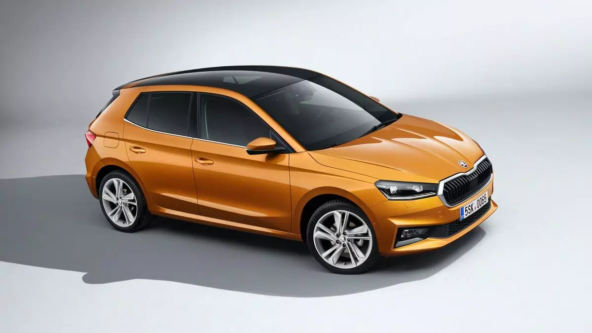 Photosost: Škoda Fabia Hatchback az új generációban merészebbé vált 1193_3