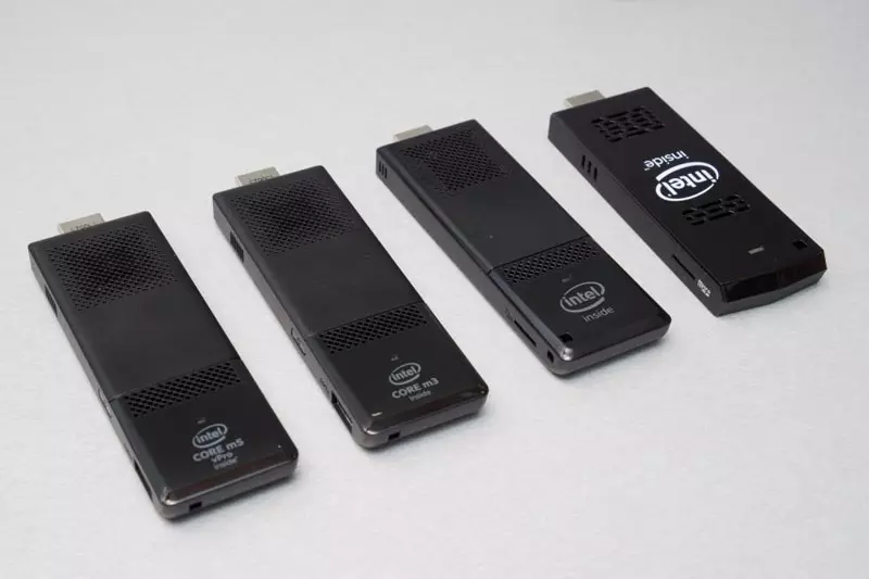 CES 2016: nova generacio de mini-komputiloj de Intel - Compute Stick-grandeco kun ekbrila disko 12004_1