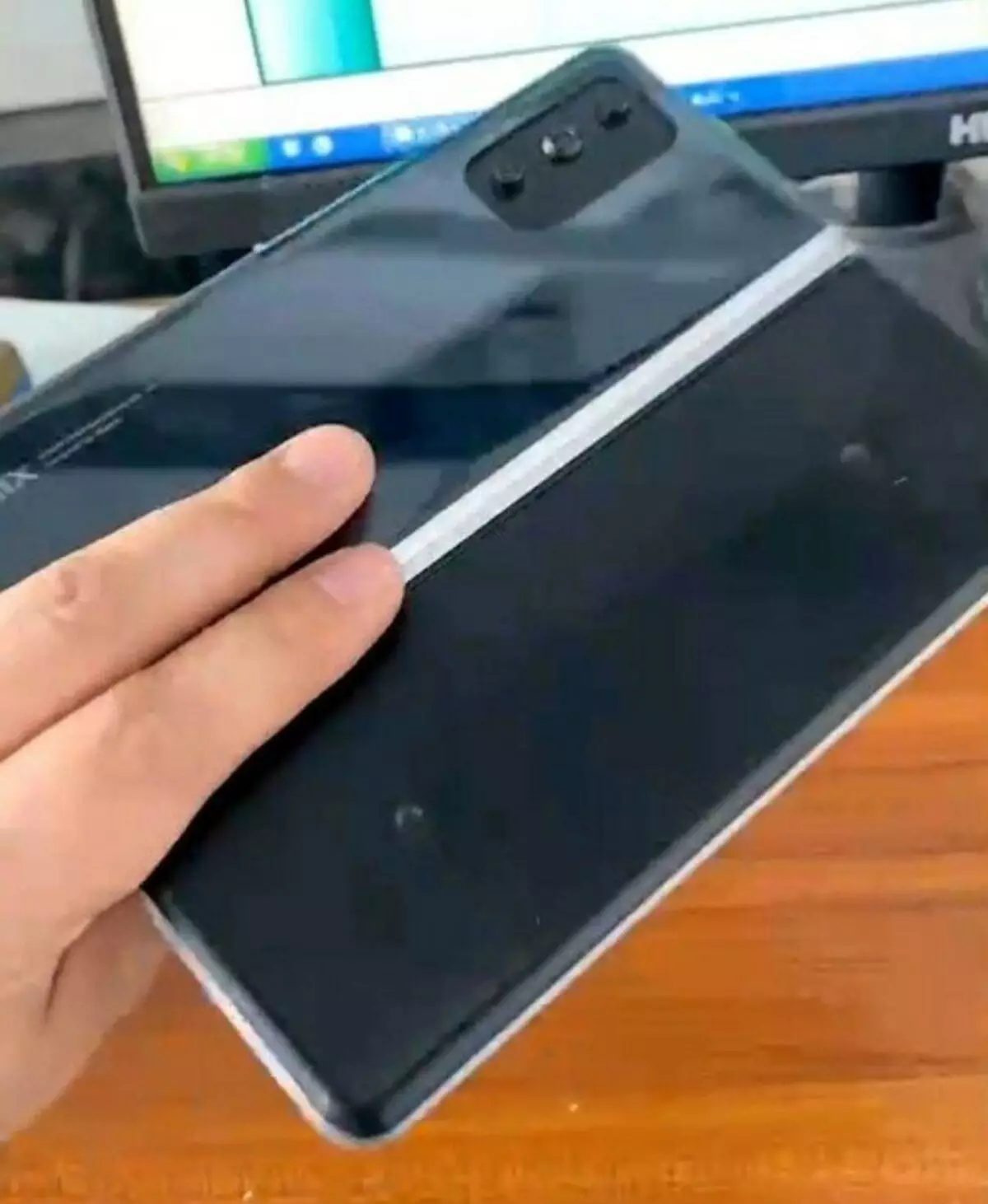 XIAOMI yotsitsimutsa Mi Sakanizani: Zitha kuwonetsedwa ndi Mi 11 Pro ndi Ultra 1243_1