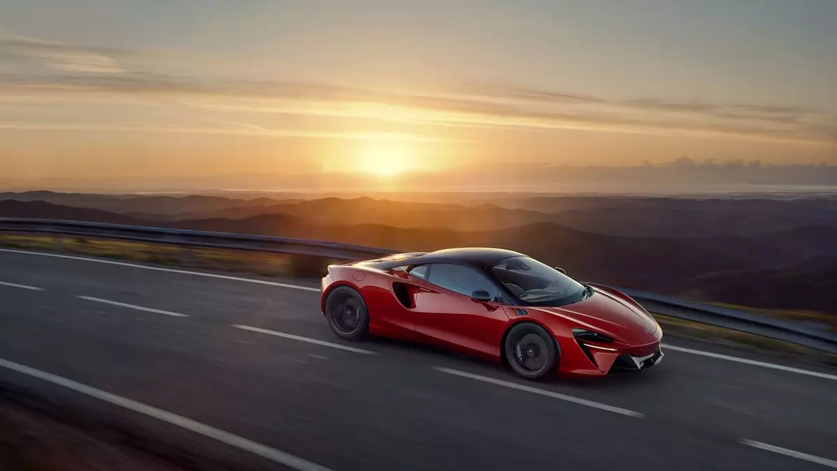 Photosost: McLaren Artaura - pirmais masveida hibrīds uzņēmumā 1290_15