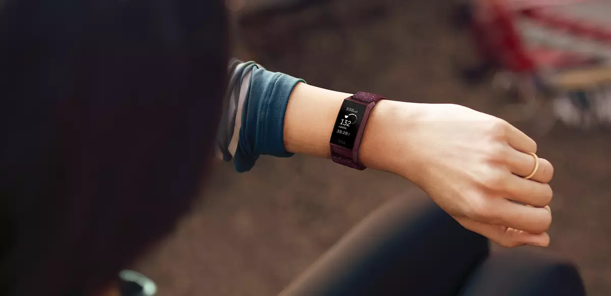 NASA sil fitbitarmband brûke om de ferdieling fan Covid-19 te foarkommen 1430_0