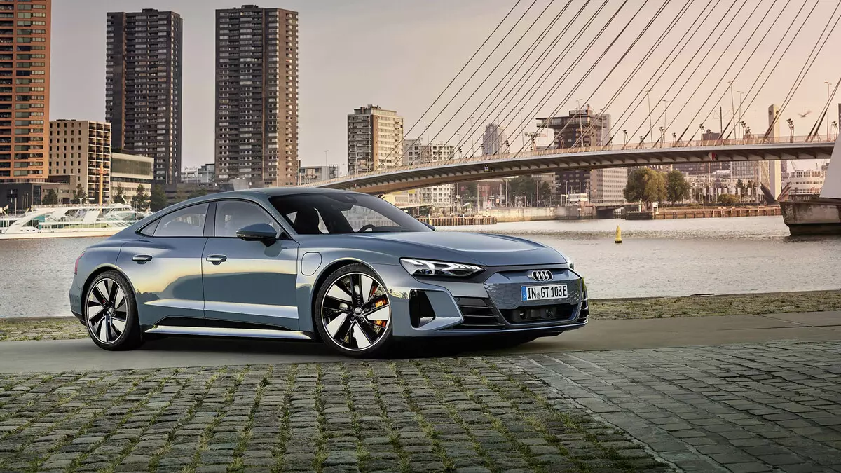 Rasjonele oanpak: Audi yntrodusearre in e-tron GT-elektryske sedan 1445_14
