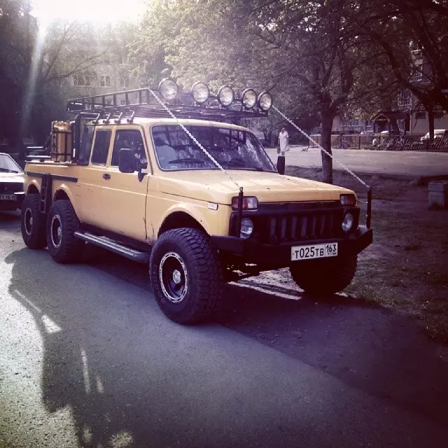 Conceito do dia: o que uma lenda da praia Lada Niva pareceria 1605_1