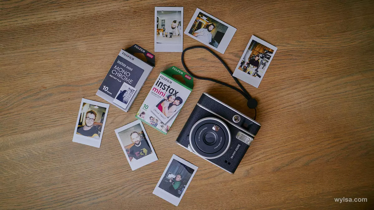 فتنه روز: Instax مینی 40، Reviving Polaroid 189_2