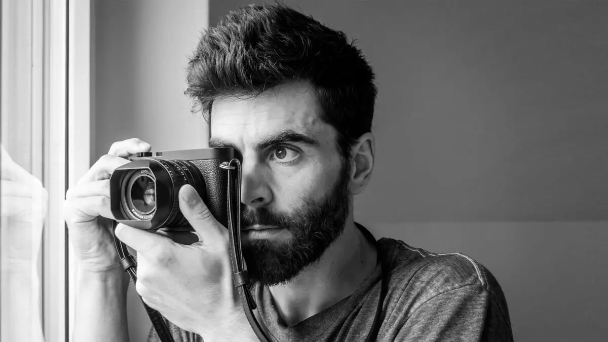 Er: Leica Q2 Monochrome - Black and White Fulfream am $ 6000 2078_0