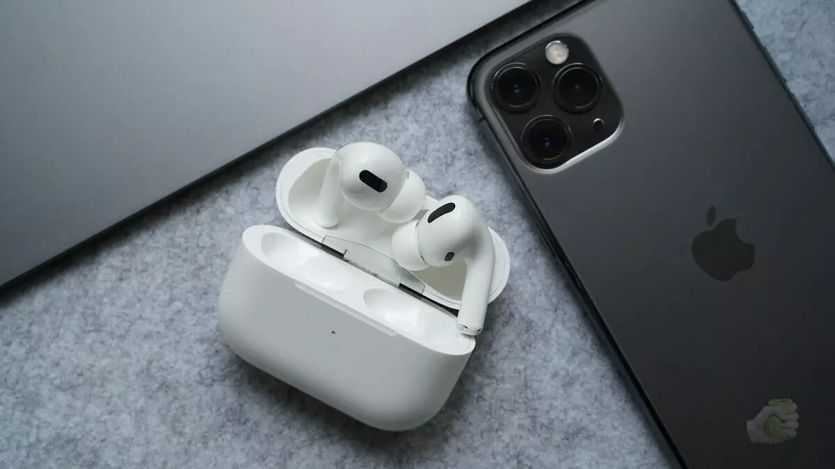 Apple erkände sprickan med en spricka i AirPods Pro och lanserade ett ersättningsprogram 2185_0