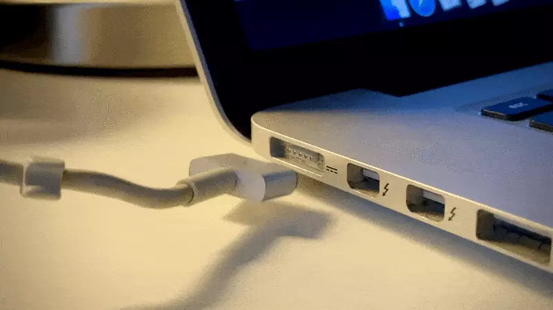 Apple wird die berühmte Magnet-Ladung Magsafe für das iPhone wiederbeleben 2288_1