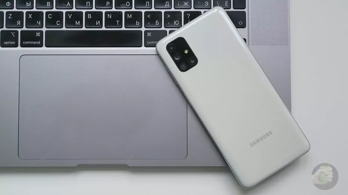 Review Samsung Galaxy M51: Ji her tiştî dirêjtir dixebite 2378_1