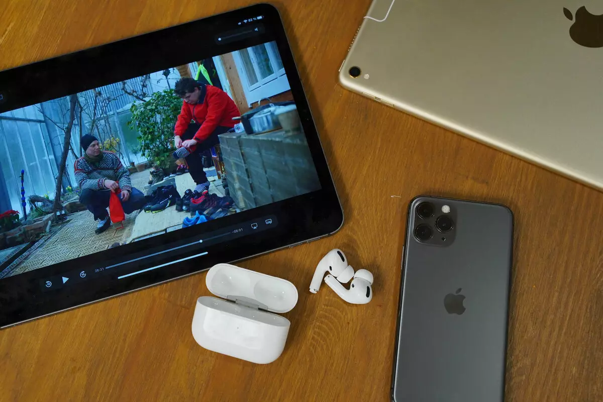 "ஸ்பேடியல் ஆடியோ" - சிறந்த Airpods புரோ