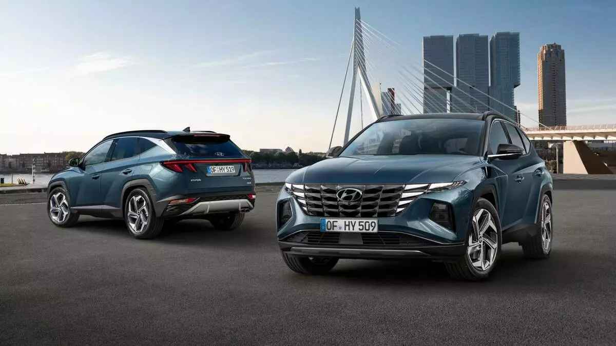 'Mercedes ", binne it? Presintearre nije HYUNDAI TUCSON