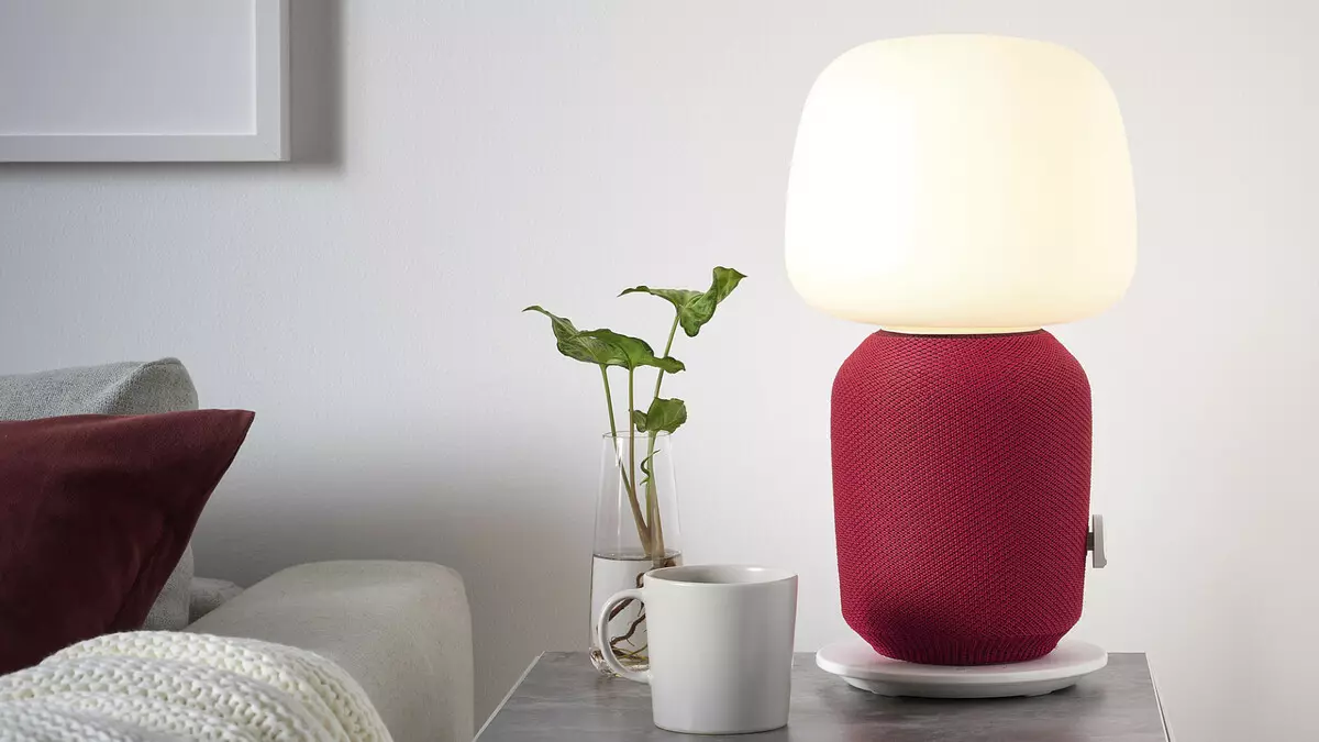 De nya färgerna i IKEA X Sonos kolumner presenteras.