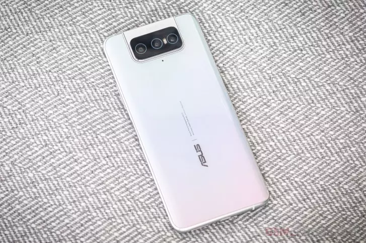 Asus Zenfone 7 प्रो देखा पर्यो: पट चेम्बर संग पूर्ण शीर्ष 2502_5