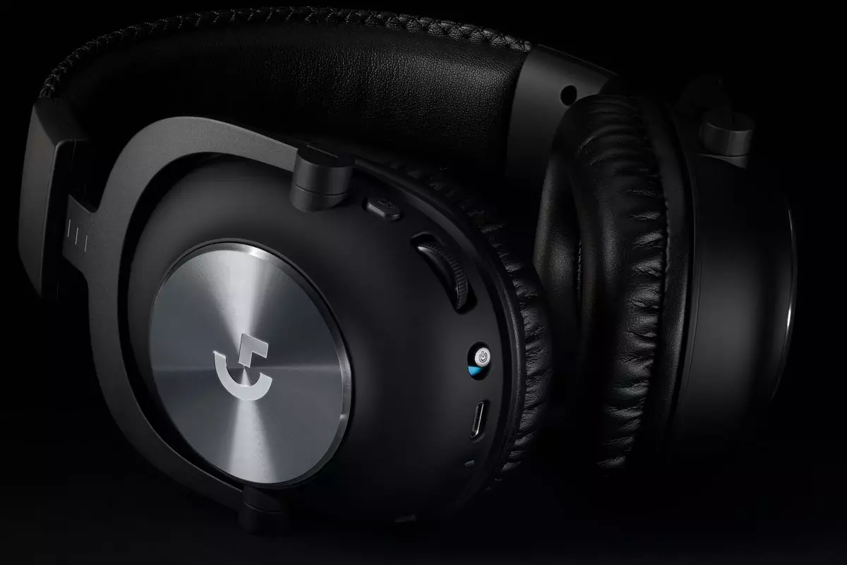 Logitech presentou os auriculares de xogos sen fíos Pro x Lightspeed 2632_1