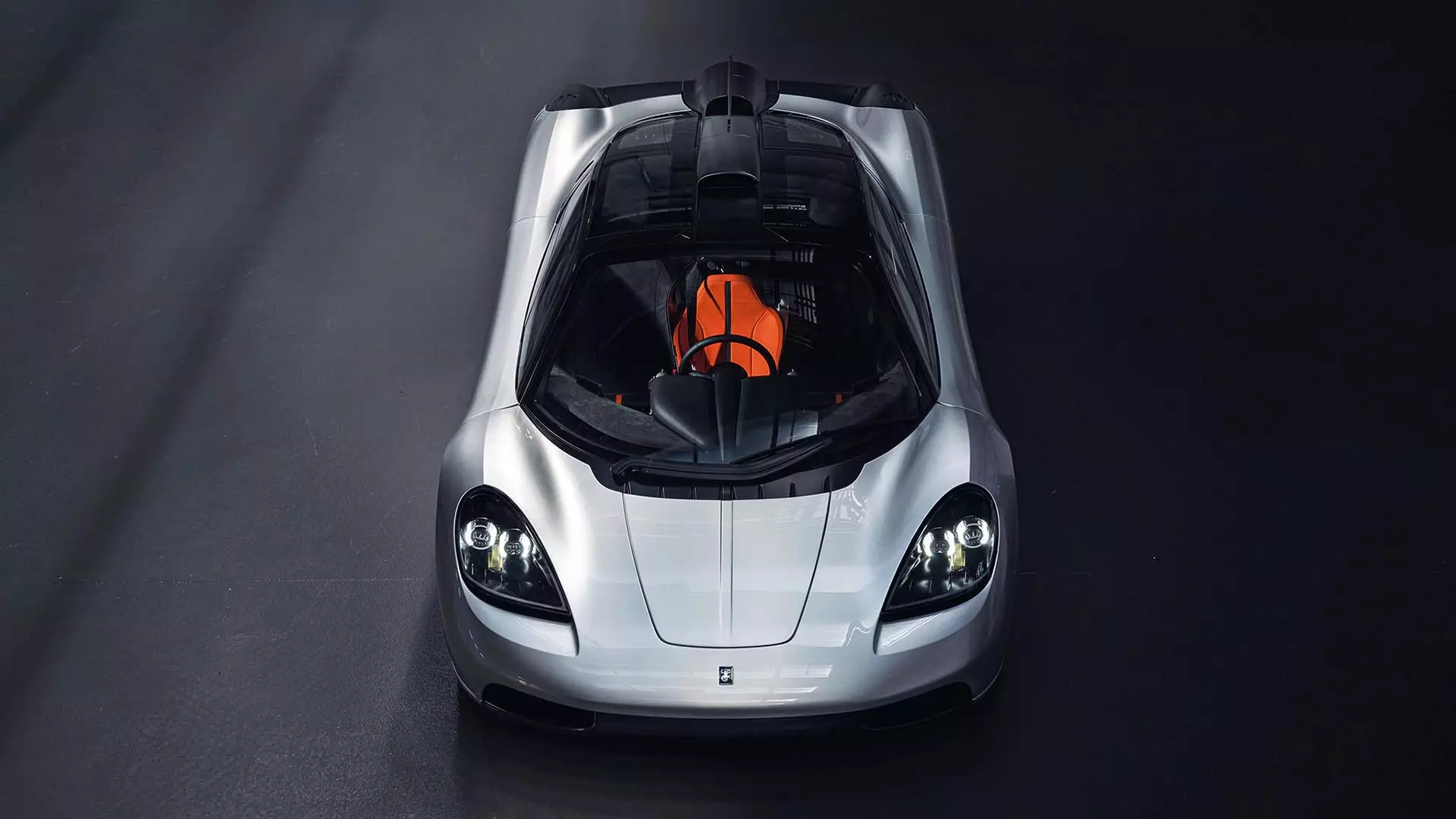 GMA T.50 hypercar is shown. This is the successor of the legendary McLaren F1 with a power steering wheel 2641_3