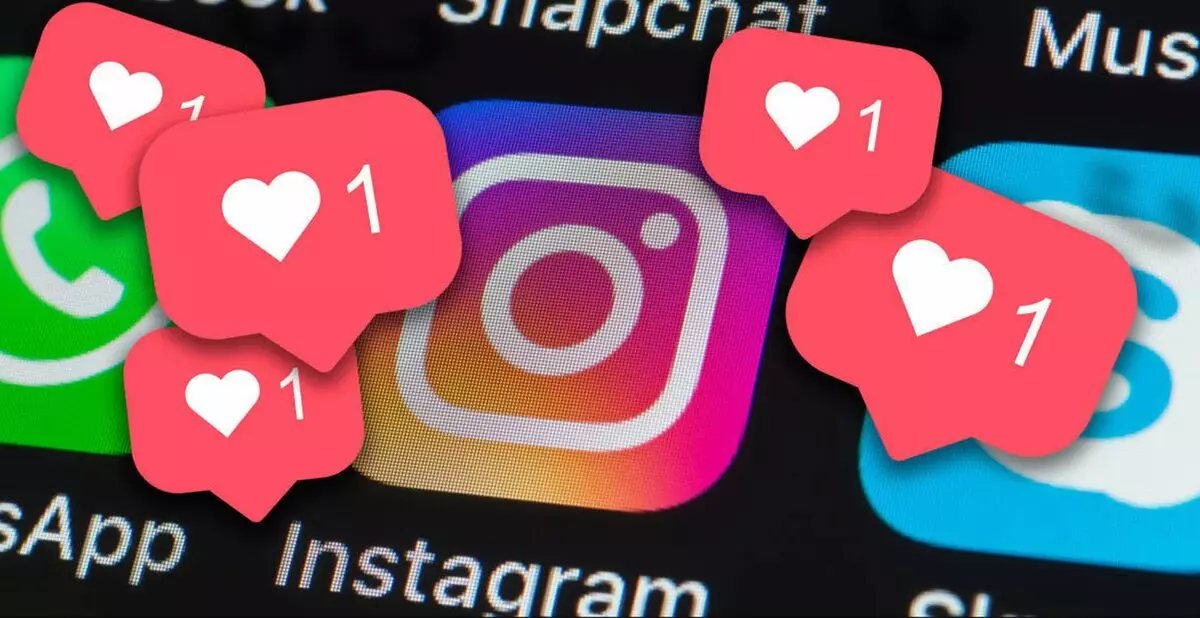 Instagram testas personajn donacojn rekte en la aplikaĵo 2693_0