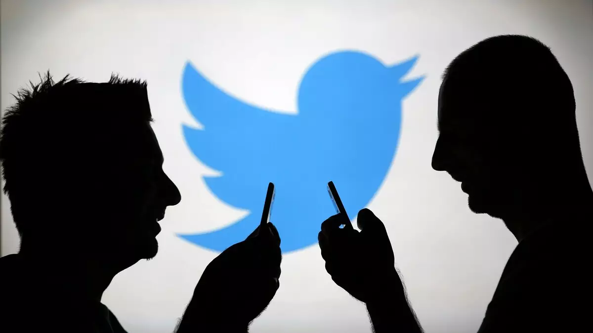 Hacking-Xahar: Fil Twitter f'isem il-maskra u Bitcoins Apple ħafna