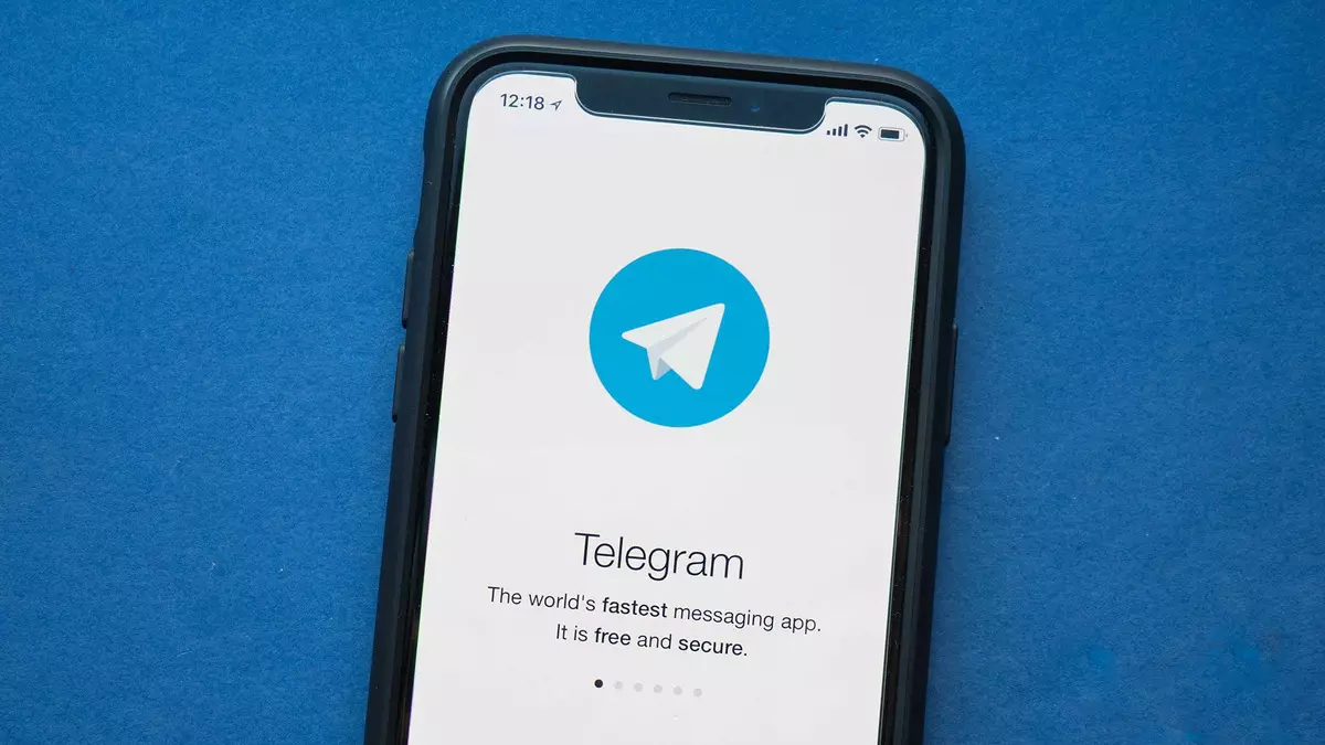 Bhuail Bunachar Sonraí Úsáideora Telegram