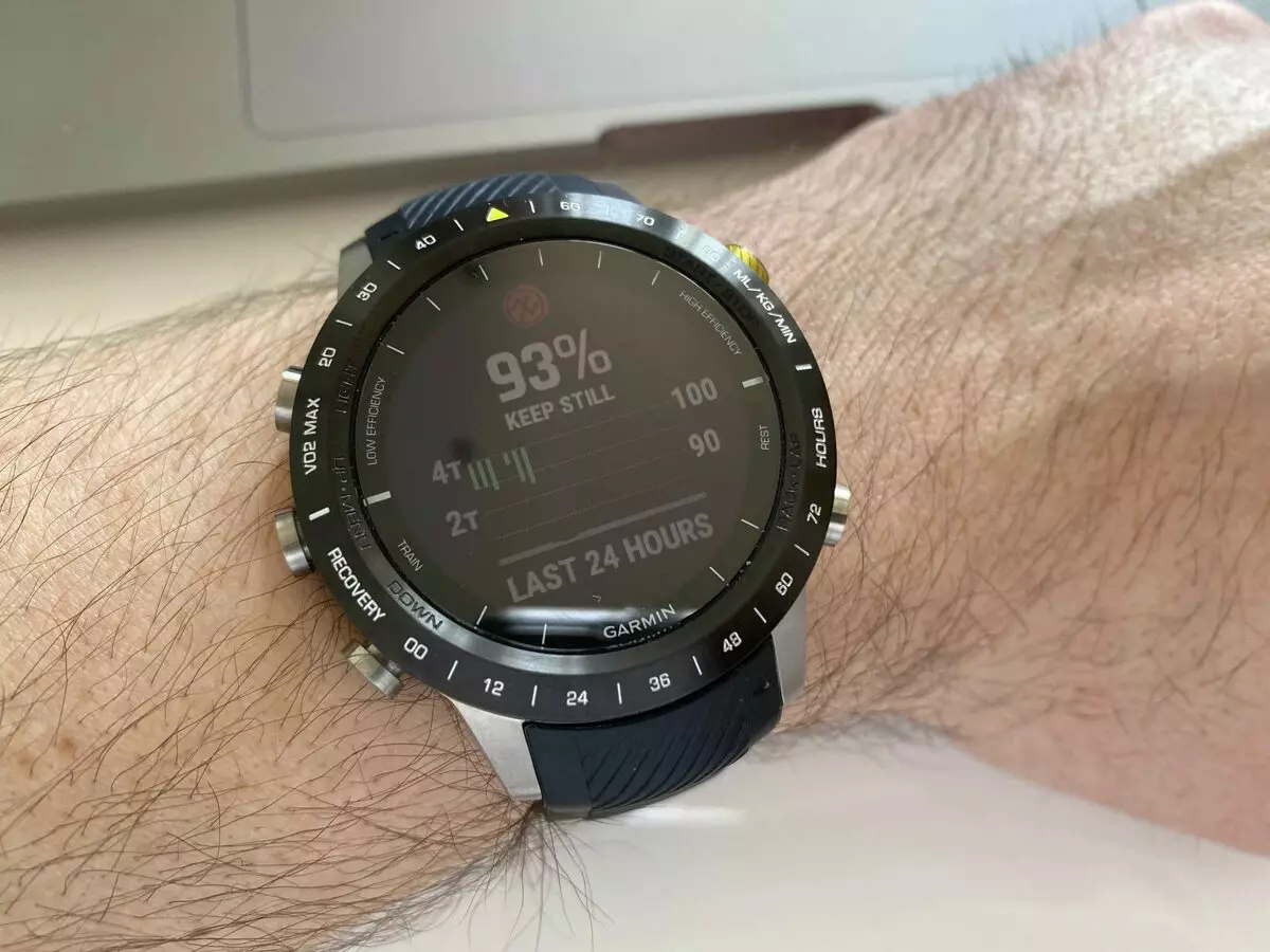 Forbhreathnú Watch Garmin Marq Lúthchleasaí, cuid den chéad uair 3090_12