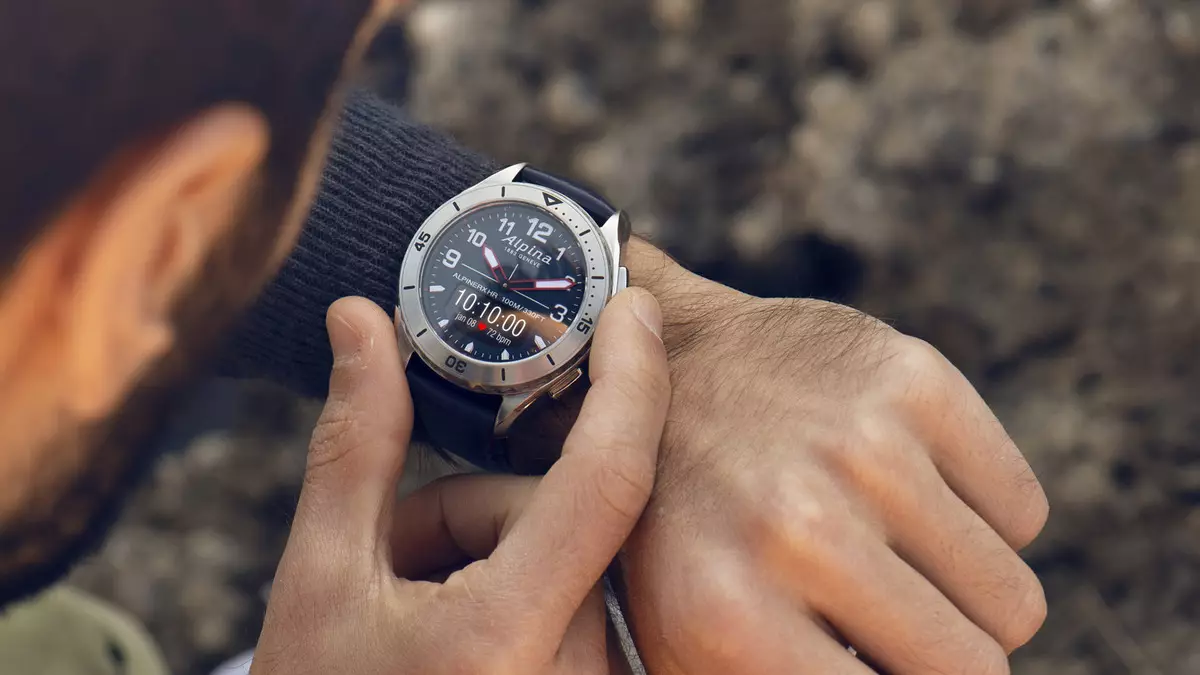 Alpina ประกาศ Hybrid Smart Clock Alpinerx มีชีวิตอยู่