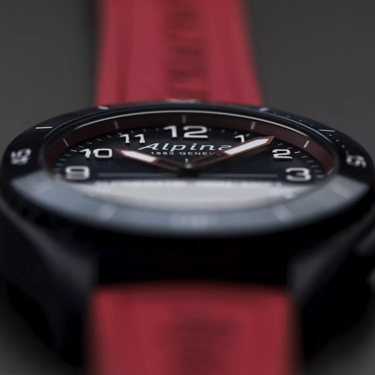 Alpina has announced a hybrid smart watch AlpinerX Alive 3155_2