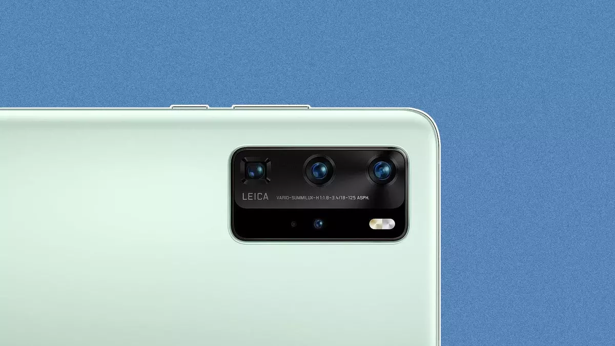 Network gosipụtara foto mbụ na Huawei P40. Onye ndu ohuru na foto?