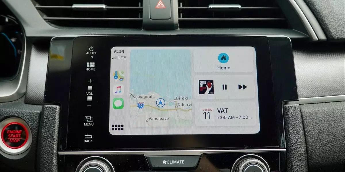 iOS 14: ka har'a carplay u ka kenya Wallpaper ea hau 3449_0