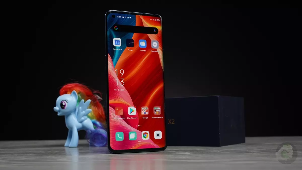 Top Oppo Vind X2 verscheen in Rusland 3454_1