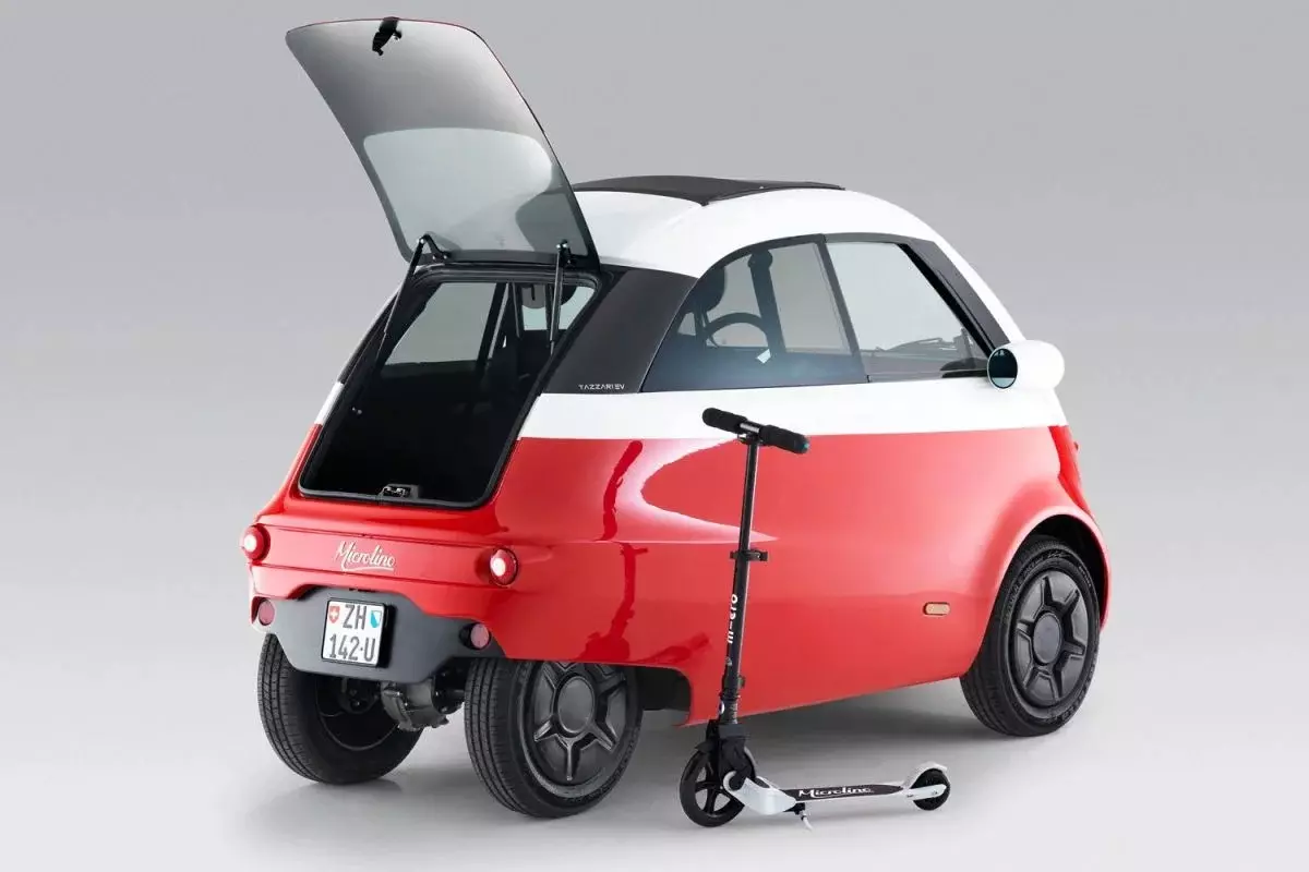 Az elektromos Microlino a BMW ISETTA ötleteinek utódjává vált, hűtőszekrénnyel 3537_3