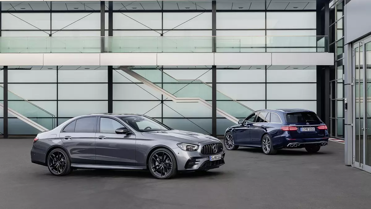 Nouveau CLASSE E: Mercedes-Benz pourrait faire un beau wagon? 3578_11