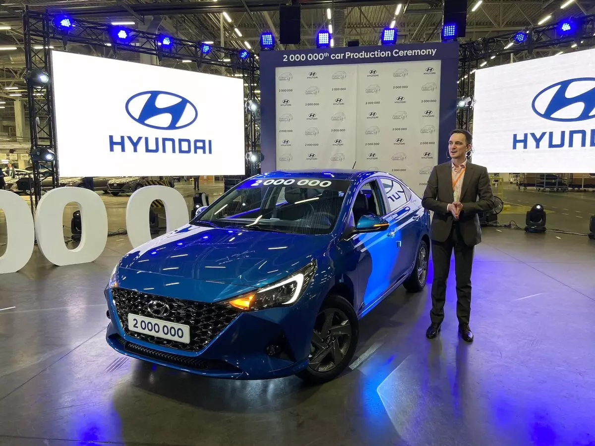 Aktualiséiert Hyundai Solaris ugefaang a Russland ze versammelen