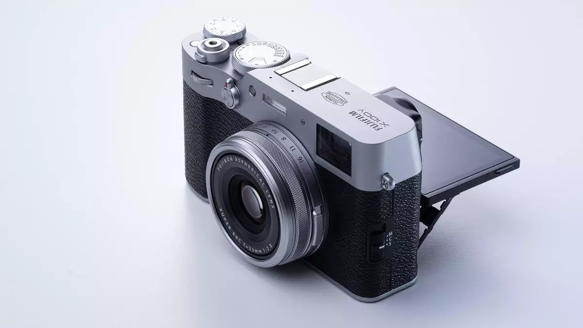 Fujifilm X100V nîşan da - guhertoyek nû ya kamera tevlihev a legendary 3717_1