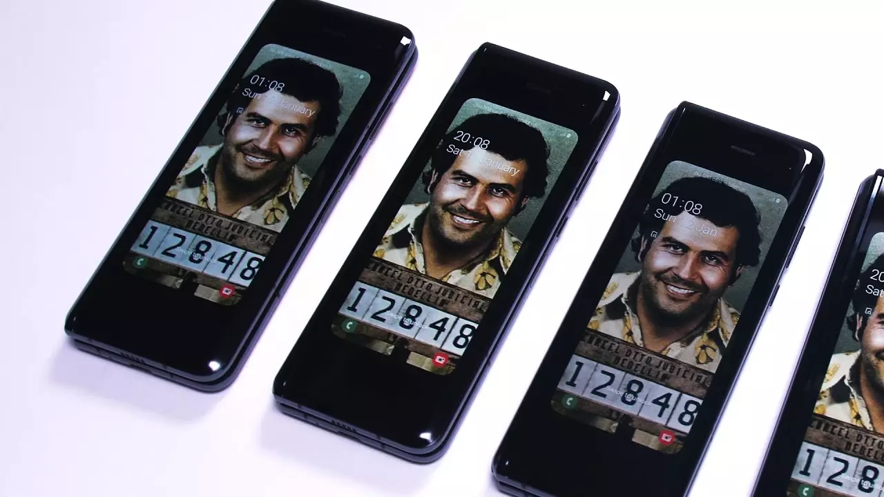 Brother Pablo Escobar producerar en andra smartphone med en flexibel bildskärm