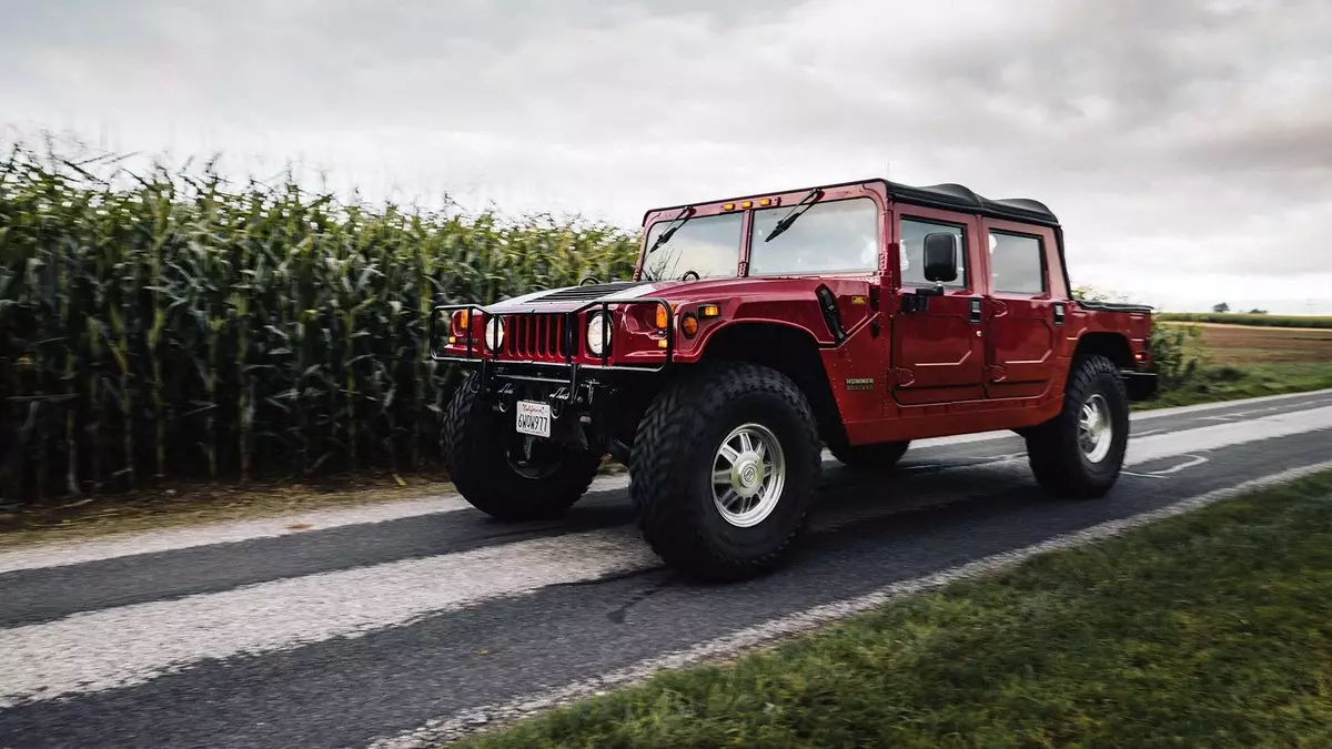 Легендарниот Hummer ќе се врати во производството