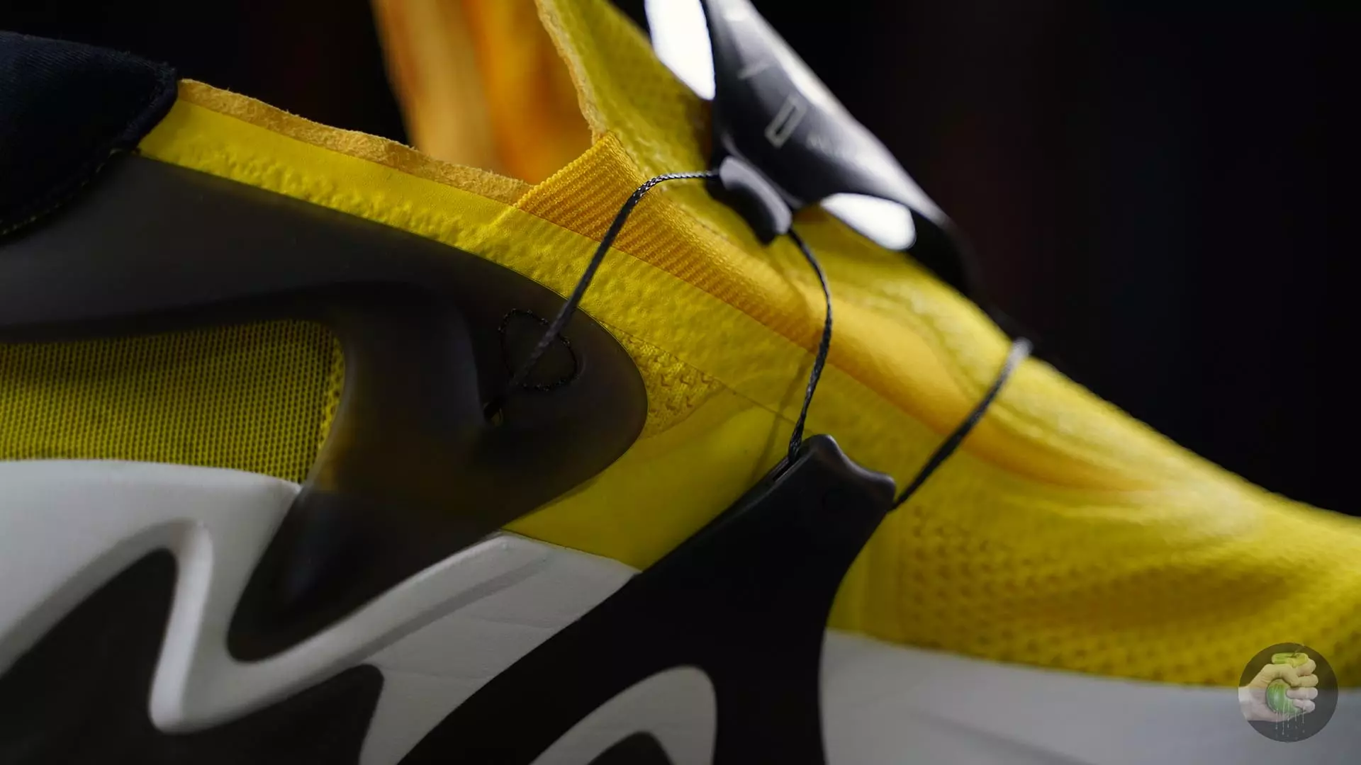 Photosost. Մենք նայում ենք «Smart» Nike Adapt Huarache- ին 3753_6