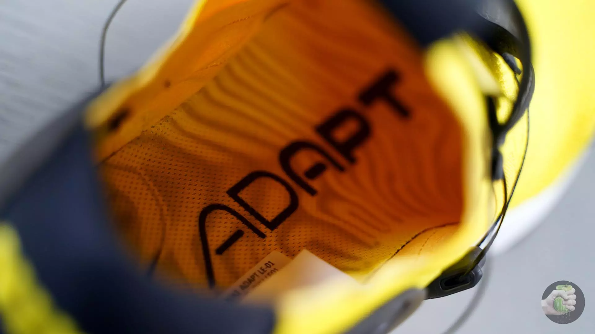 Photosost. Մենք նայում ենք «Smart» Nike Adapt Huarache- ին 3753_8