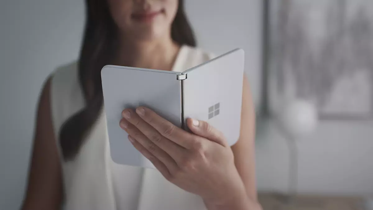 Microsoft pokazał, jak aplikacje będą działać na powierzchni DUO