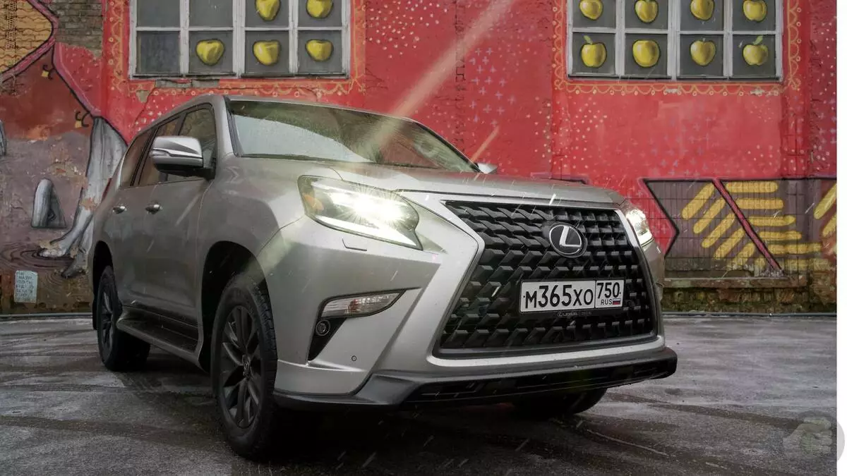 Wylsadrive: mai Moscow e Brest ma toe foi i le Lexus GX 460 3796_14