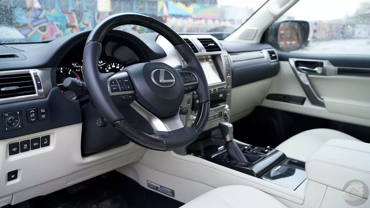 Wylsadrive: mai Moscow e Brest ma toe foi i le Lexus GX 460 3796_2