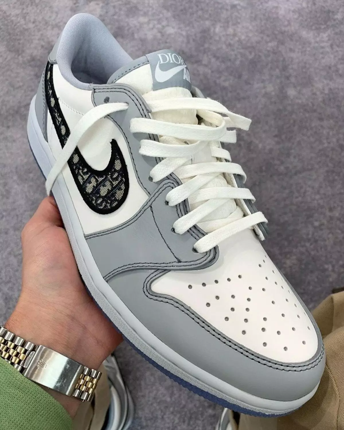I-Dior x Air Jordan 1 - Ama-Sneaker ngo- $ 2000 3830_3