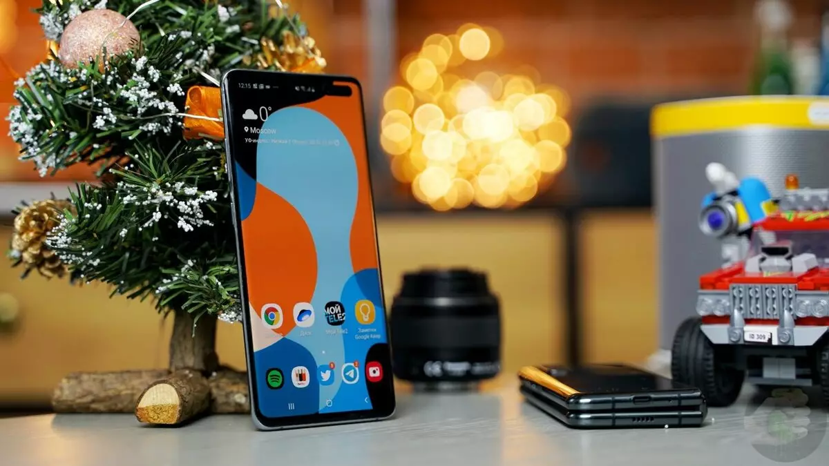 Samsung Galaxy S10 5G Review: Jiddereen ass gutt, awer net fir eis 3986_1