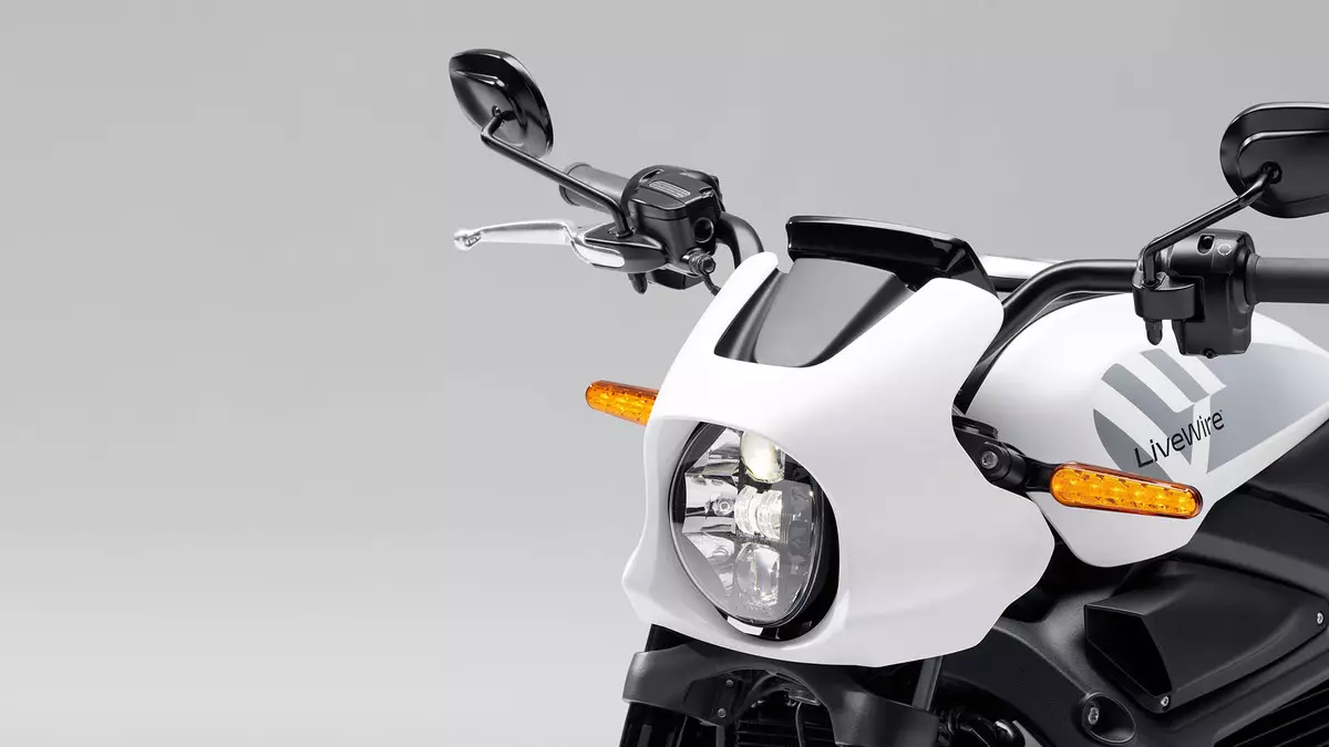 PhotoStost : 할리 데이비슨 (Harley-Davidson)은 새로운 라이브 와이어 1 전기 공장 405_7