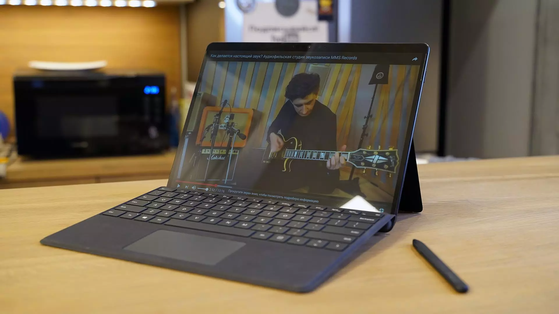 Microsoft Surface Pro X baxış: Sizin azadlıqları məhdudlaşdıran 4061_0